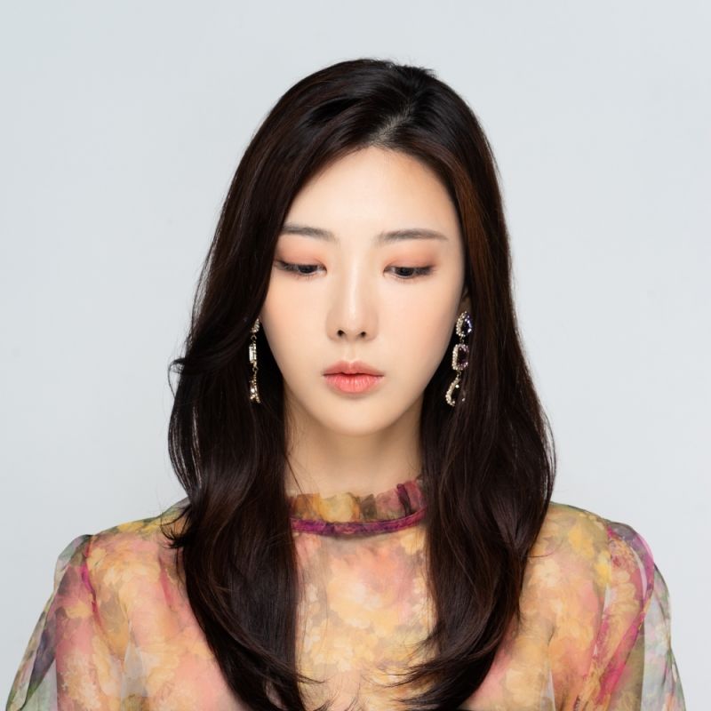 성아 - 불편해 (Uncomfortable) [digital single] (2018) :: maniadb.com