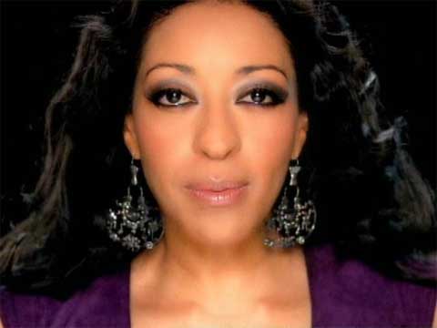 Lamya :: maniadb.com